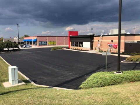 Bitumen Vs Asphalt Full Comparison | Willies Paving 2024